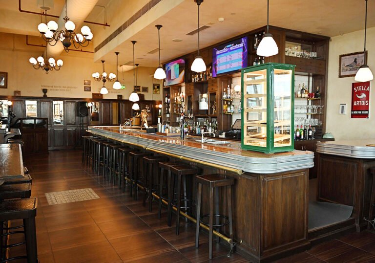Crowne Plaza Greater Noida Launches India’s First BELGIAN BEER CAFÉ ...